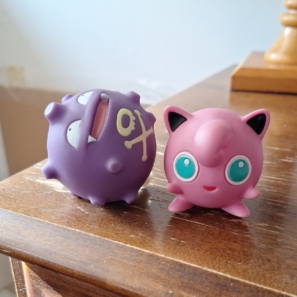 Nintendo | Toys | Nintendo Purple And Pink Action Figures Koffing And ...